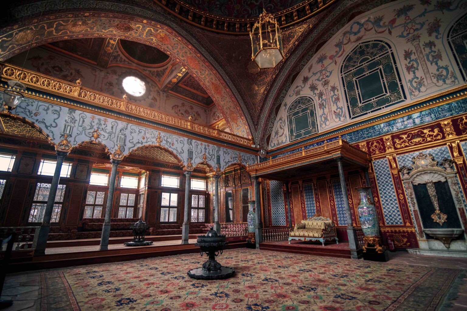 Discover the Majestic Topkapi Palace Museum: A Cultural Gem for ...